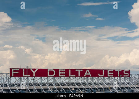 Delta Air Lines TechOps at Hartsfield-Jackson Atlanta International ...