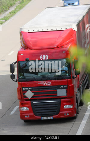 Distribution & transportation - Norbert Dentressangle articulated lorry ...