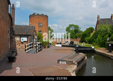 Gailey Lock, West Midlands Waterway, Staffordshire and Worcestershire ...
