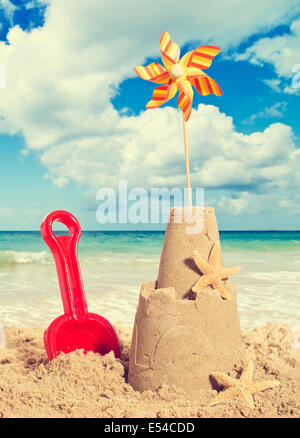 red starfish on golden sandy beach in summertime Stock Photo - Alamy