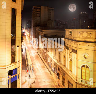 Night view of Santiago de Chile toward the east part of the city ...