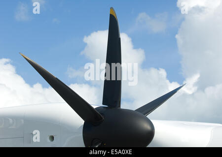 Commuter turbo prop airplane Stock Photo - Alamy