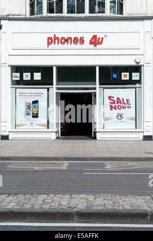 Phones 4u store on Princes Street, Edinburgh Stock Photo - Alamy