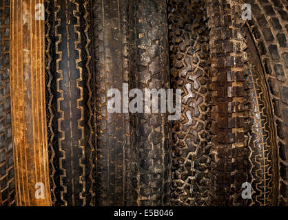 Rusty sign with the word spirit Stock Photo - Alamy