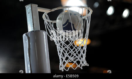 NETBALL HOOP & OFFICIAL BALL AUSTRALIA V ENGLAND NETBALL SECC GLASGOW ...