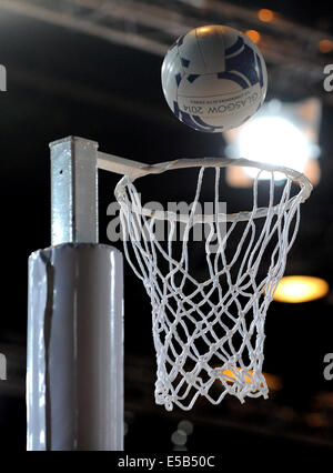 NETBALL HOOP & OFFICIAL BALL AUSTRALIA V ENGLAND NETBALL SECC GLASGOW ...
