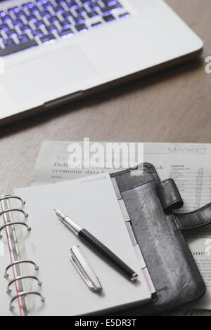 Chaotic office desk Stock Photo - Alamy