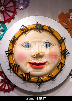 The Happy Face Clock Face, FAO Schwarz Flagship Toy Store Interior, NYC ...