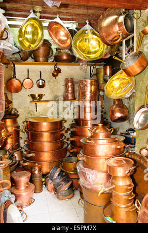 Fez,Morocco,an array of arts,crafts all things Moroccon,Weavers,Silk ...