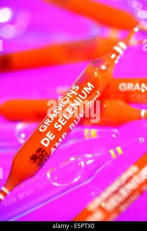 Glass ampoules of selenium Stock Photo - Alamy