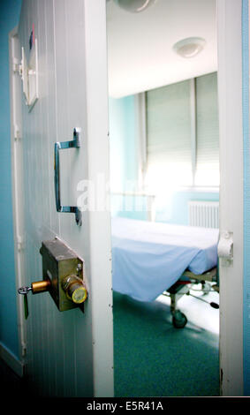 Prison hospital room, inmate consultation unit, Limoges hospital ...