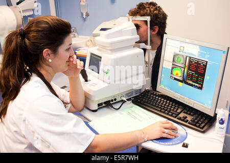 Screening and treatment of keratoconus (conical cornea) with O.C.T ...
