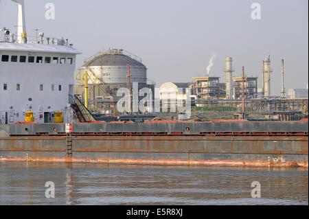 Venice, Italy, industrial Area of Porto Marghera, ENEL thermoelectric ...