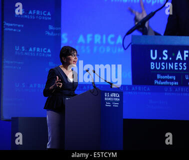 United States Secretary of Commerce Penny Pritzker and her husband, Dr ...