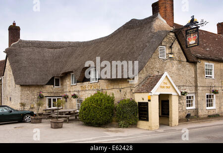 UK England, Dorset, Marnhull, Crown Inn, the ‘Pure Drop’ inn of Hardy’s ...