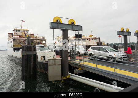cross sound ferry unloading from Orient Point Long Island Stock Photo ...
