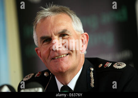 Peter Fahy the Greater Manchester Police Chief Constable unveils a ...