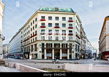 Austria, Vienna, Looshaus in Michaelerplatz (architect Adolf Loos Stock ...