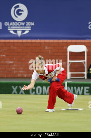 Natalie MELMORE of England v South Africa gets consoled after losing ...