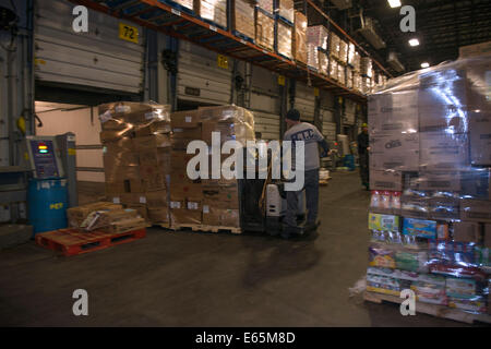 Refrigerated area in giant warehouse of food distributor Bozzuto's. 150 ...