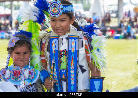First Nation Aboriginal Children in Fort Severn,Northern Ontario ...