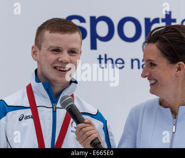 Charlie Flynn, Gold medallist in Boxing (Flyweight) in George Square at ...