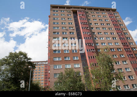 Council Tower blocks near the center of Birmingham between New John ...