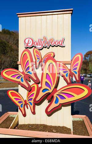 Entrance to Dollywood theme park, Pigeon Forge, Tennessee, USA Stock Photo - Alamy