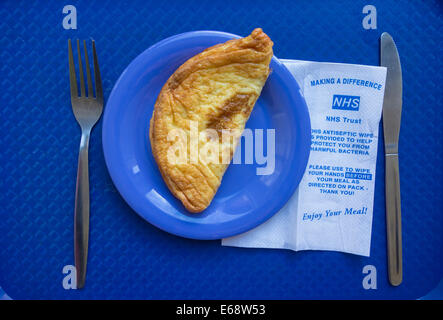 Patients food (omelette) on tray in NHS hospital. England, UK Stock ...