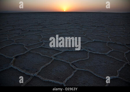 Dasht-e Kavir salt desert, Semnan, Iran Stock Photo - Alamy