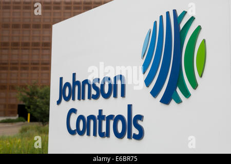 The headquarters of Johnson Controls in Milwaukee, Wisconsin Stock ...