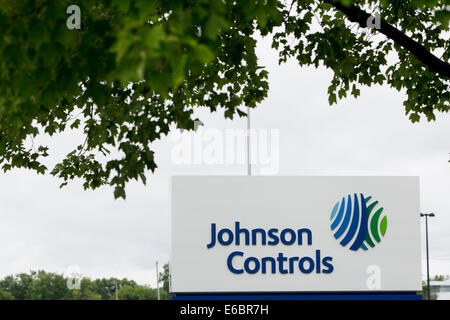 The headquarters of Johnson Controls in Milwaukee, Wisconsin Stock ...