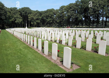 Arnhem Oosterbeek War Cemetery Stock Photo - Alamy