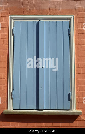 Blue shuttered window in Rue des Moulins, St Valery sur Somme, Somme ...