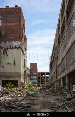 Abandoned buildings. Detroit, MI Stock Photo - Alamy