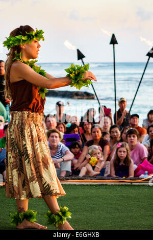 Women on beach using hula hoops Stock Photo - Alamy