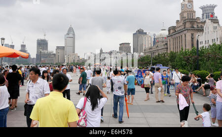 Crowds on The Bund, Shanghai, China Stock Photo - Alamy