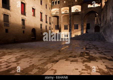 Plaza del Rey (King's Square) in Barri Gòtic of Barcelona, Catalonia ...