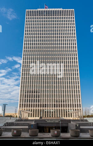 The William R. Snodgrass Tennessee Tower skyscraper in downtown Stock ...