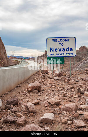 Nevada state line sign Stock Photo - Alamy
