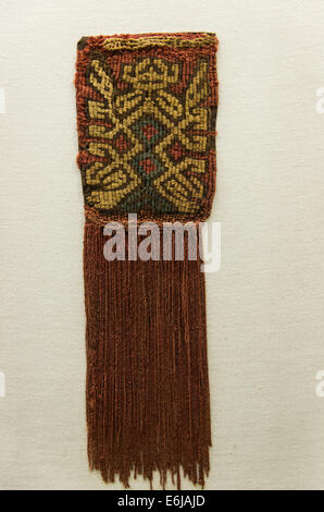 Nazca textil, Nazca culture 100 AC-800 AC Perú Stock Photo - Alamy