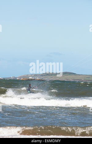 Kite surfing, Boating Beach, Cymyran beach, Rhosneigr, Anglesey, North ...