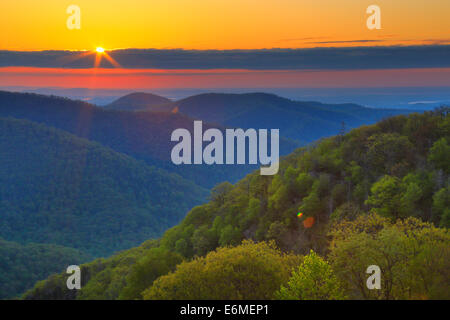 Sunrise, Hemlock Springs Overlook, Shenandoah National Park, Virginia ...