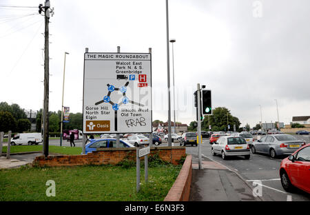 Swindon Wiltshire UK - The famous Magic Roundabout traffic system Stock ...