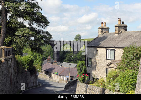 Ingleton disused railway viaduct, North Yorkshire, England, UK Stock ...