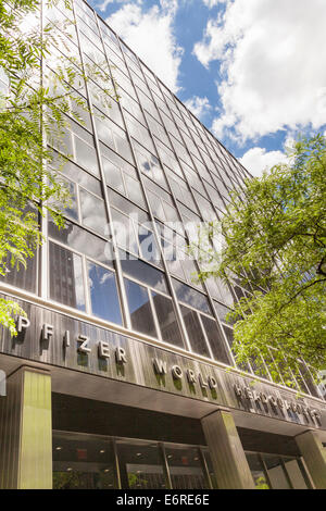 Pfizer world headquarters in New York City, USA Stock Photo - Alamy