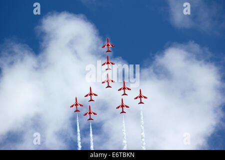 Red Arrows Concord formation Stock Photo - Alamy