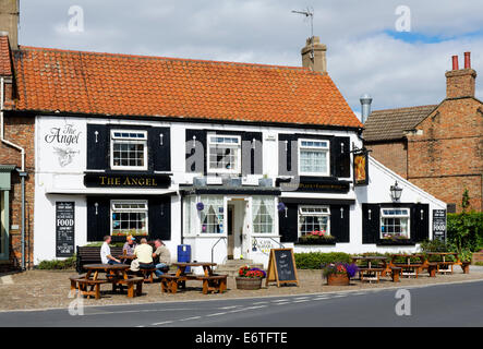 The Angel, Easingwold, Yorkshire Stock Photo - Alamy
