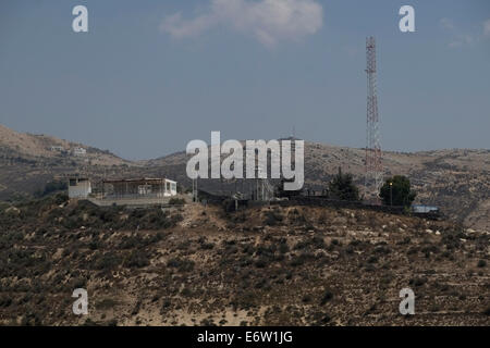 The Israeli and Syrian border at the Shouting hill in Majdal Shams ...