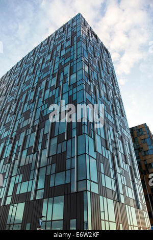 Blue Glass Office Building Mitre Building 6 Mitre Passage, London, SE10 ...